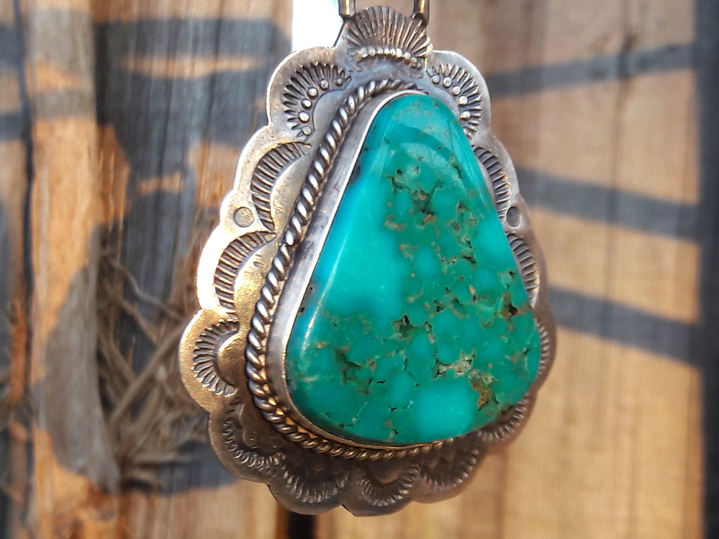 Turquoise and Quartz? - Identifying & Discovering - Turquoise People