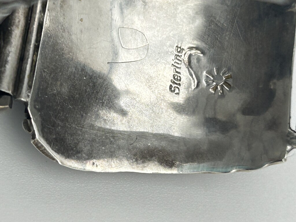 Can anyone tell me who this Native American makers mark is ...